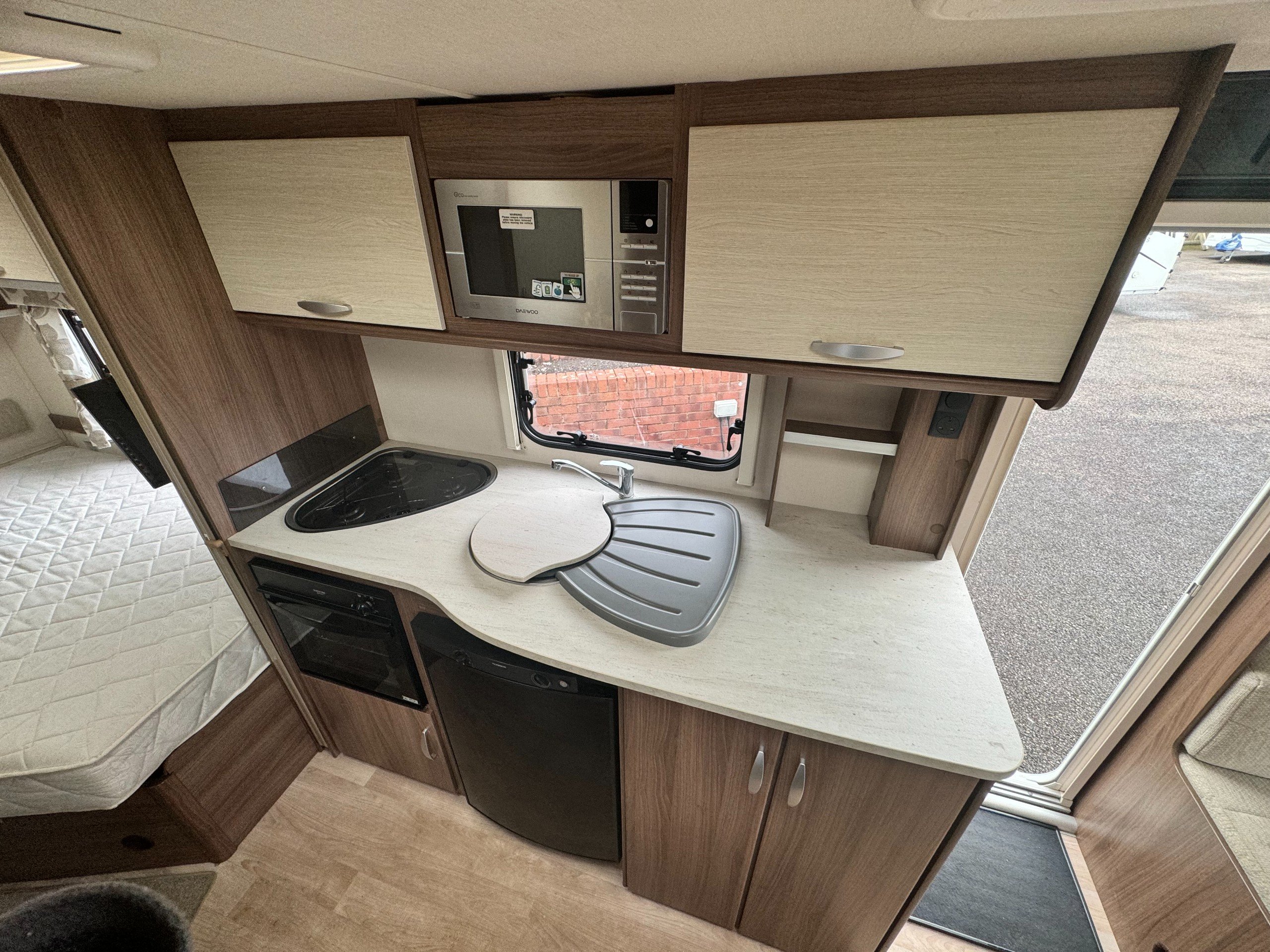 Sold 2018 Lunar Venus 620/6 , Exeter, Devon | Exeter Caravan Centre