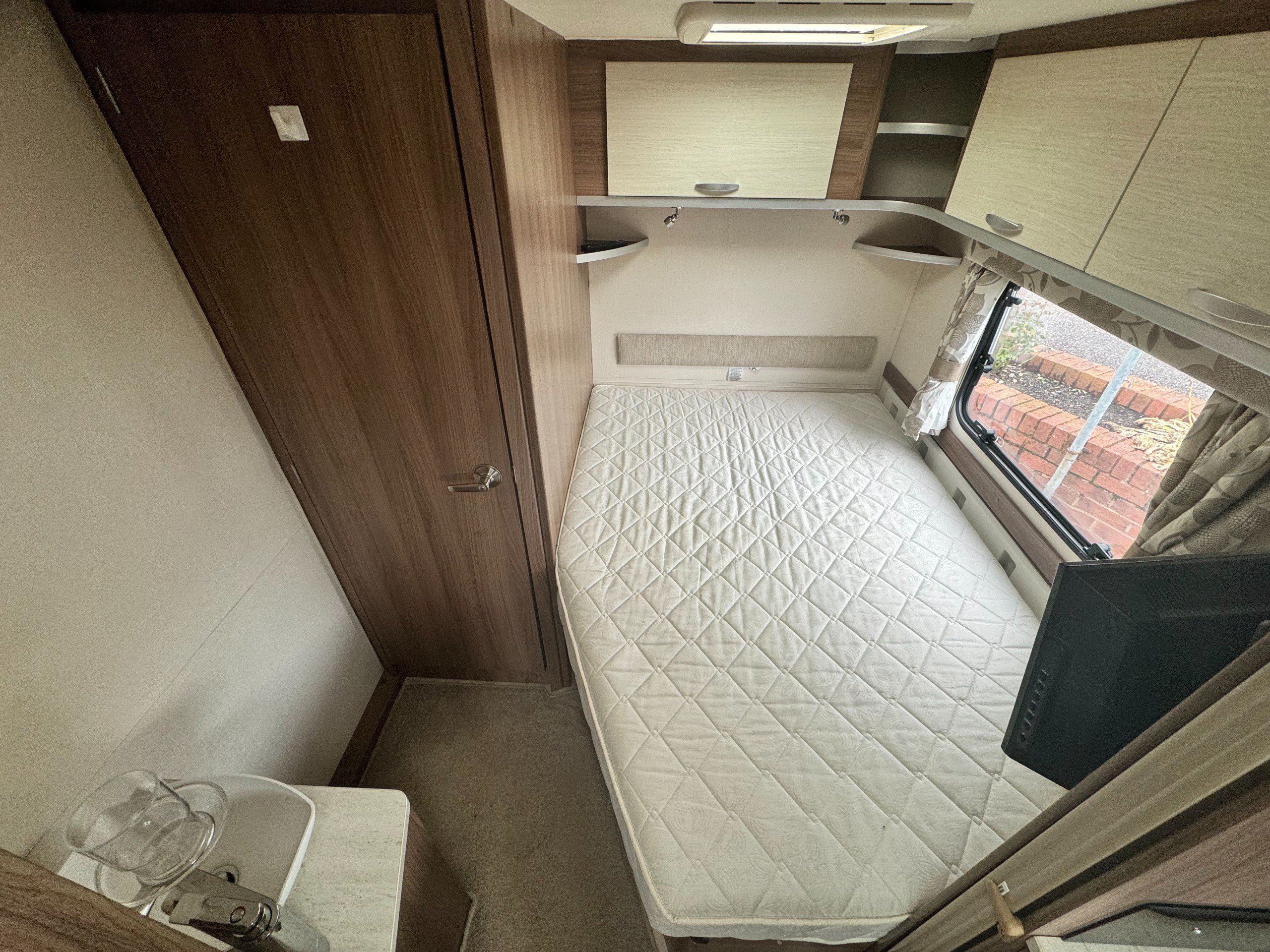 Sold 2018 Lunar Venus 620/6 , Exeter, Devon | Exeter Caravan Centre